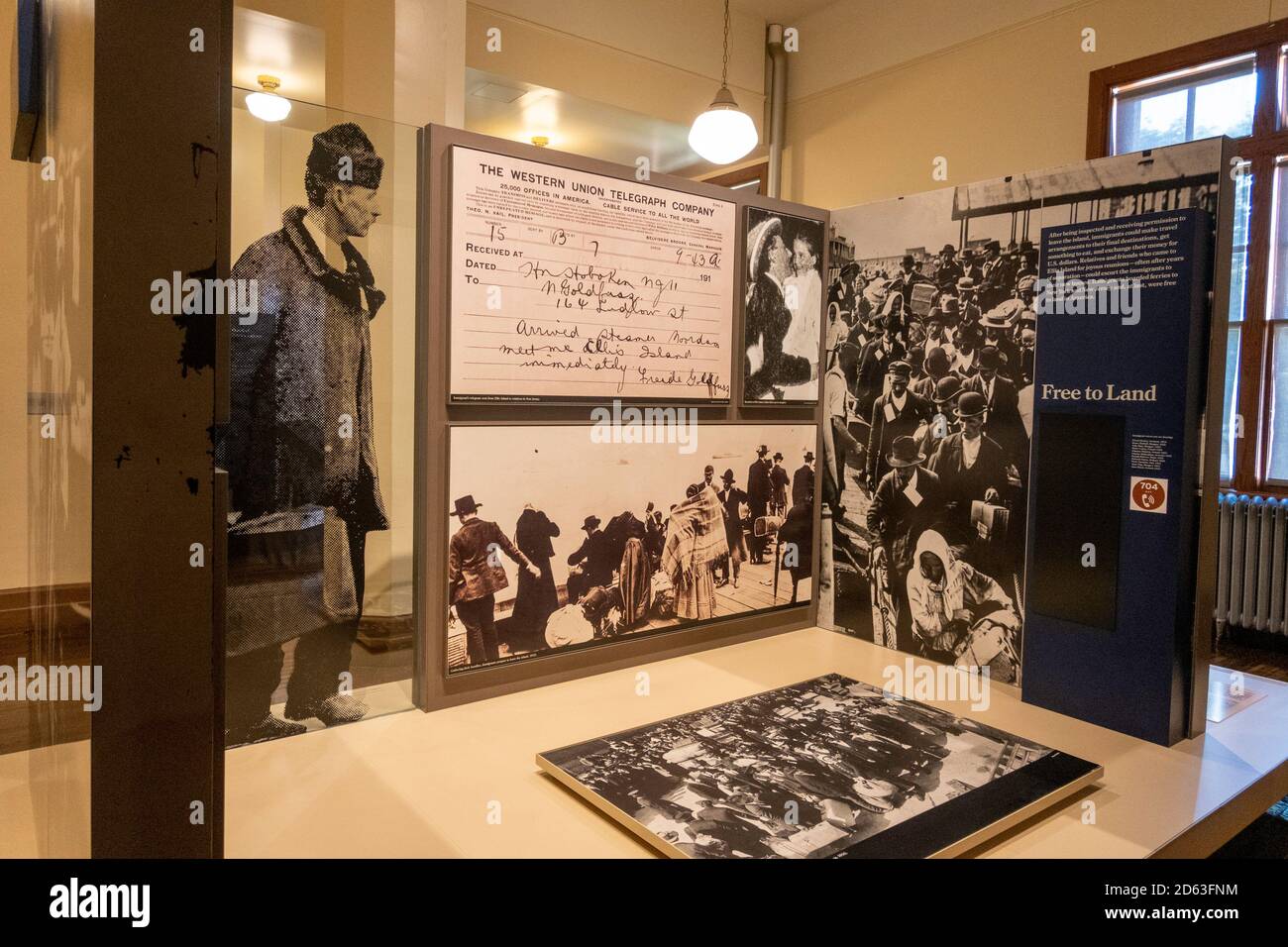 The Ellis Island Immigration Museum, Statue of Liberty National ...