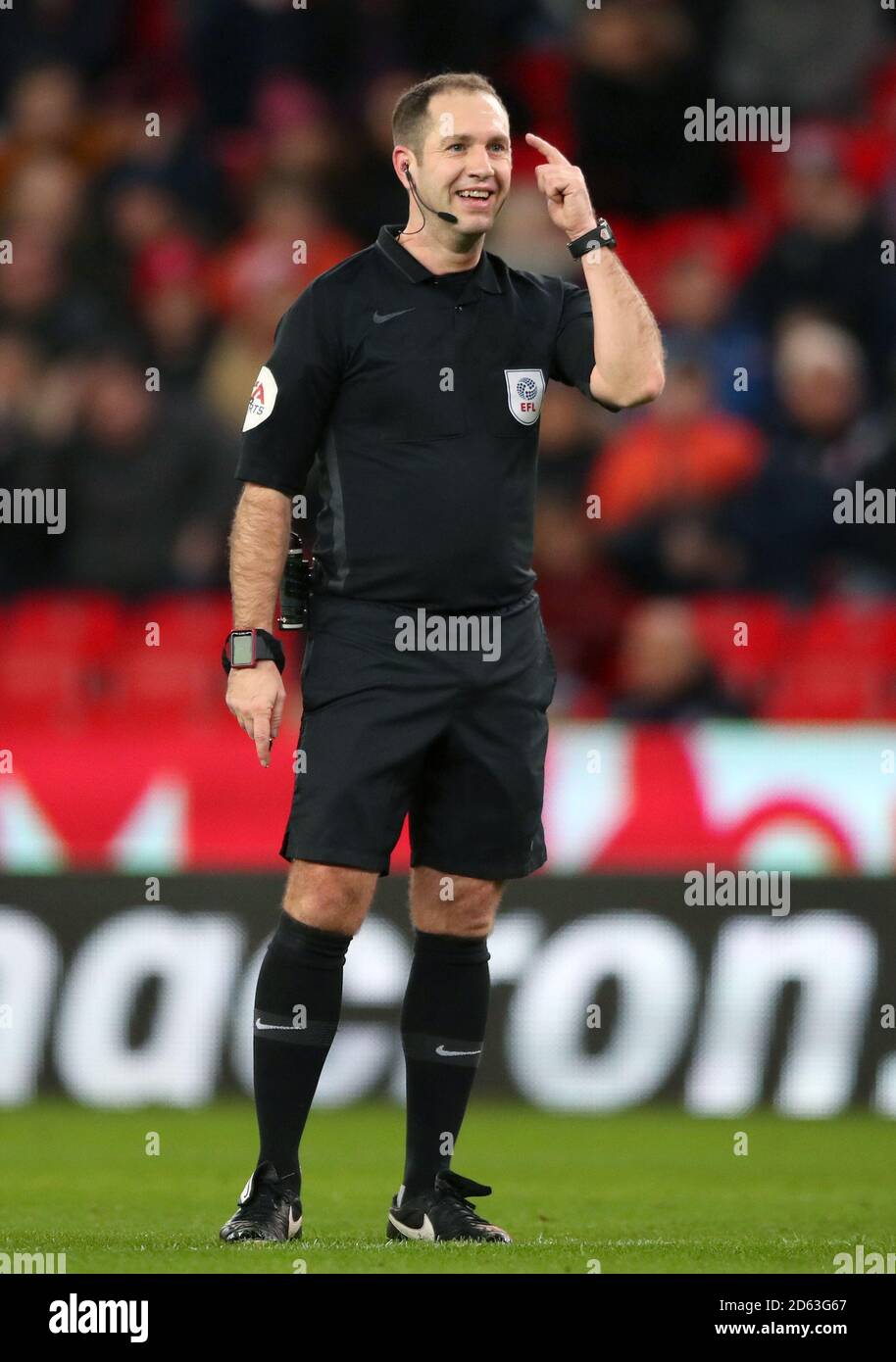 Referee Jeremy Simpson Stock Photo - Alamy