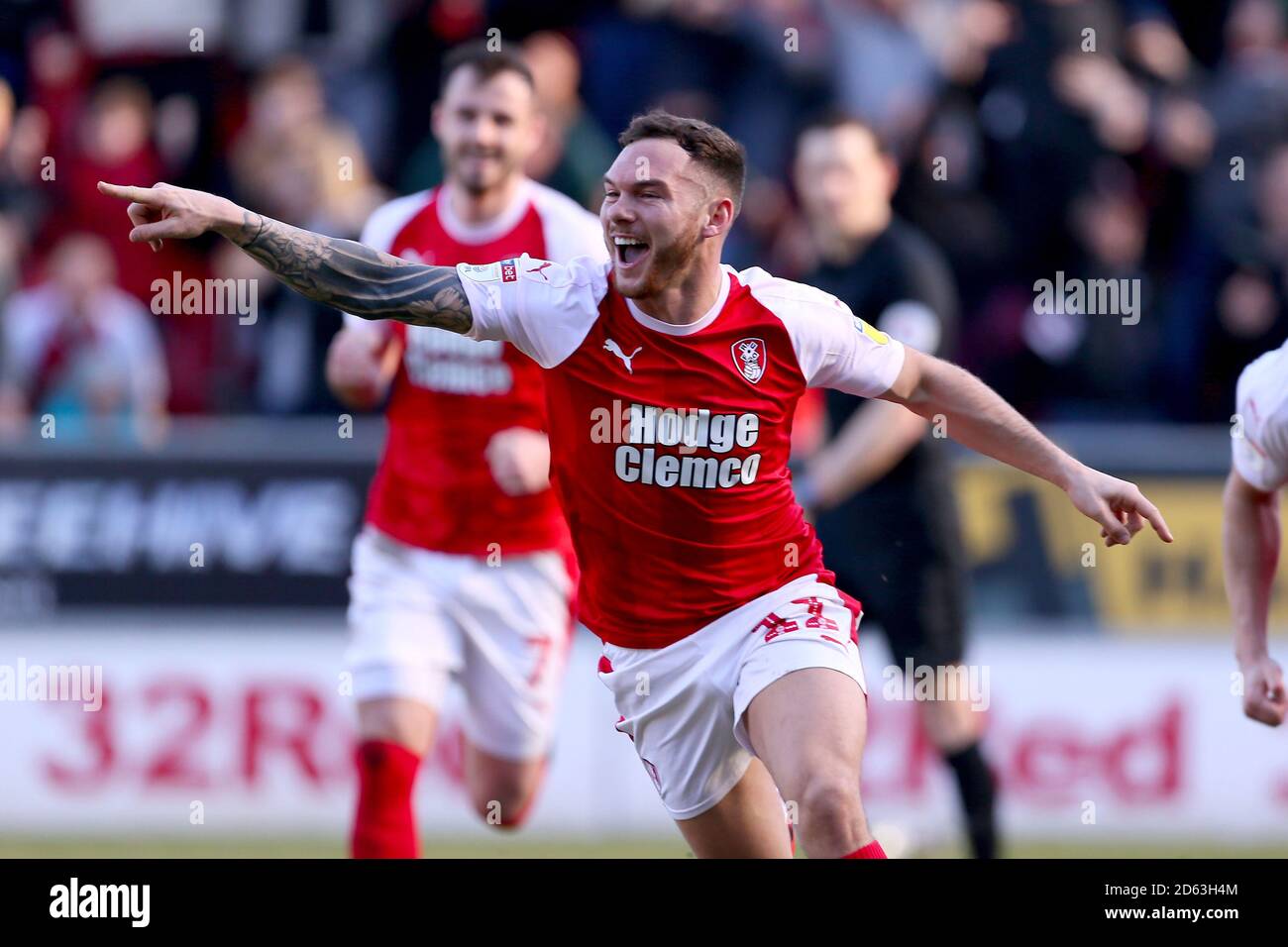 Rotherham United's Jon Taylor celebrates his equaliser Stock Photo - Alamy