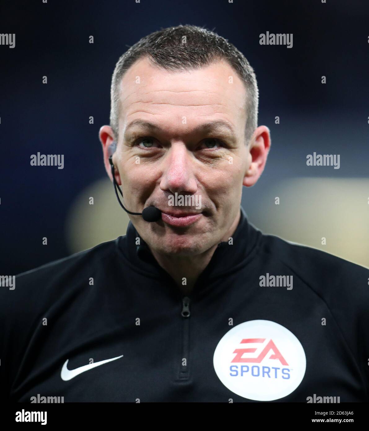 Referee Kevin Friend Stock Photo - Alamy