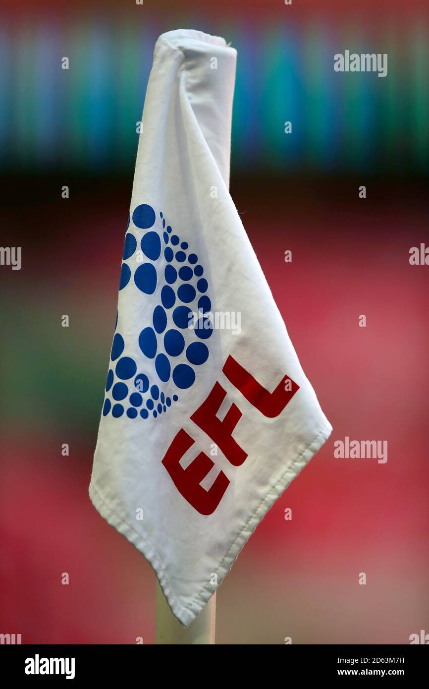 English cup corner flag hi-res stock photography and images - Alamy