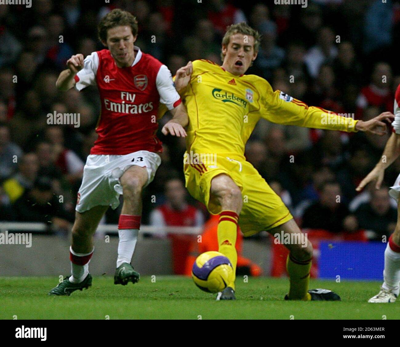 Peter crouch liverpool arsenal hi-res stock photography and images - Alamy