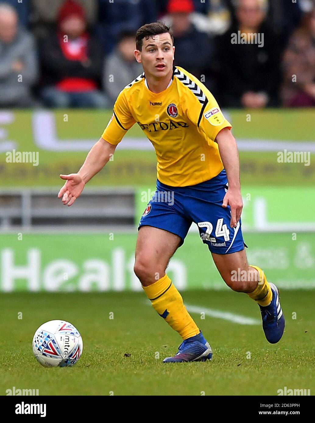 Josh cullen of charlton athletic hi-res stock photography and images ...