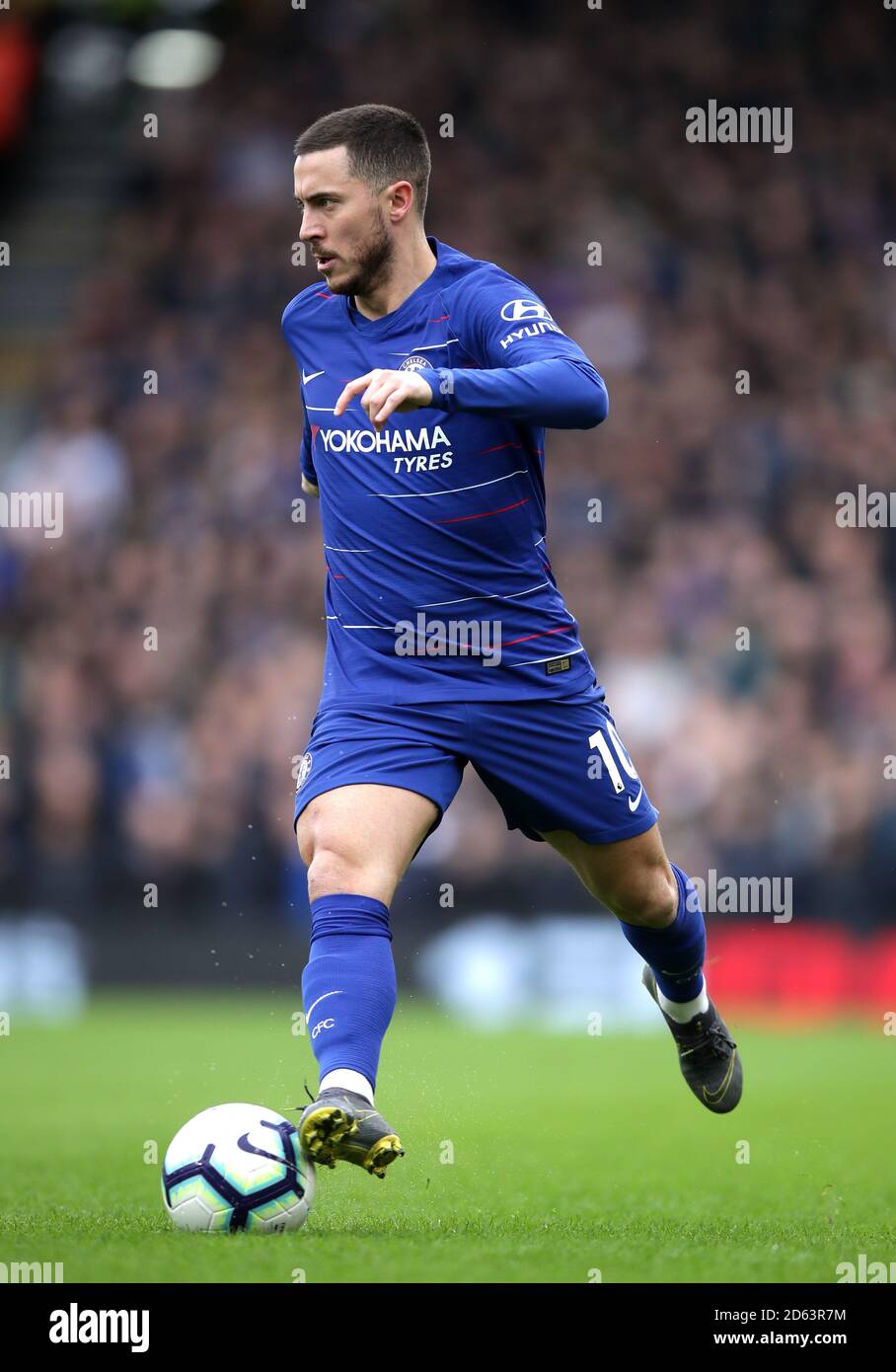 Eden hazard chelsea premier league hi-res stock photography and images ...