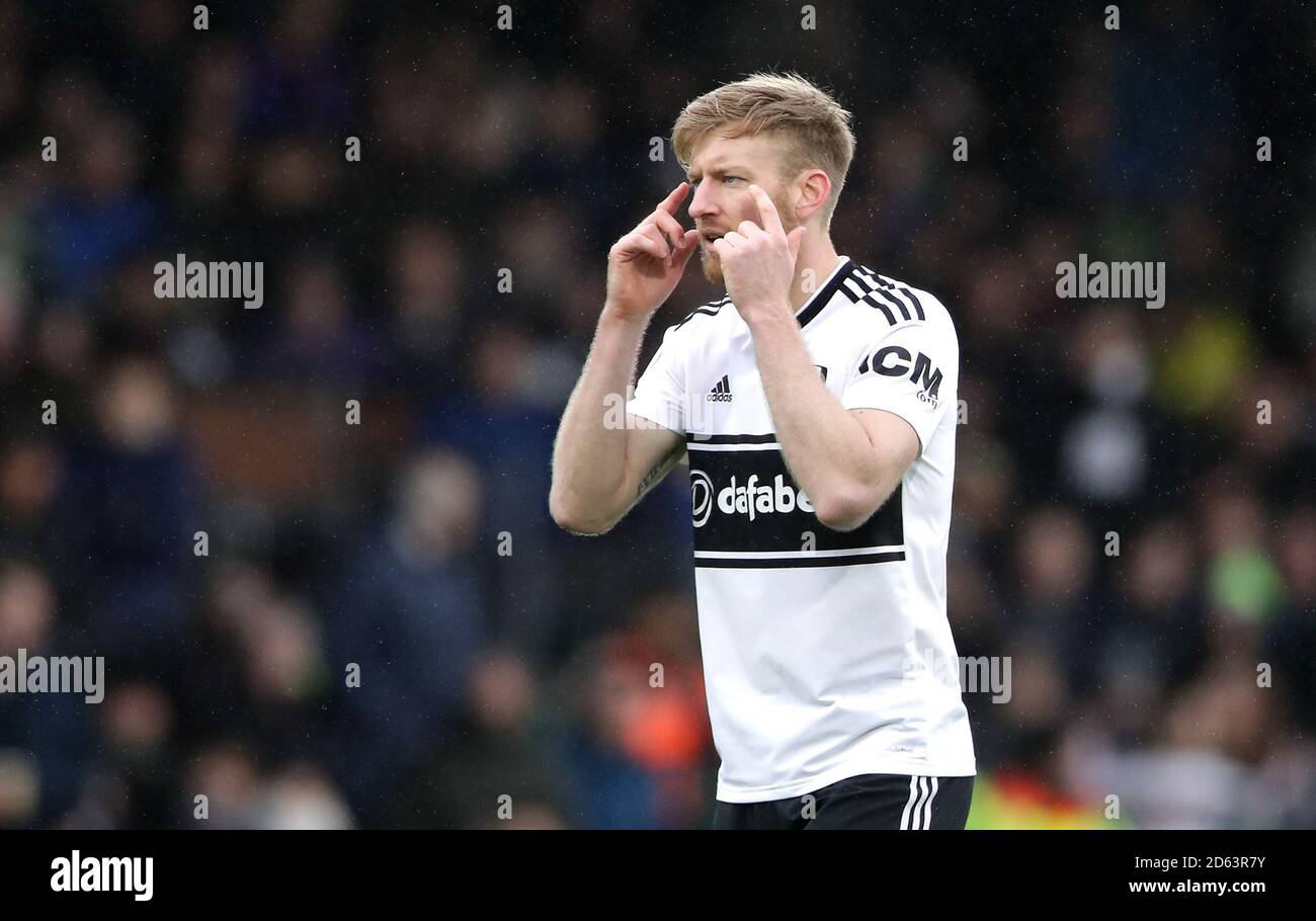 Tim ream fulham hi-res stock photography and images - Alamy