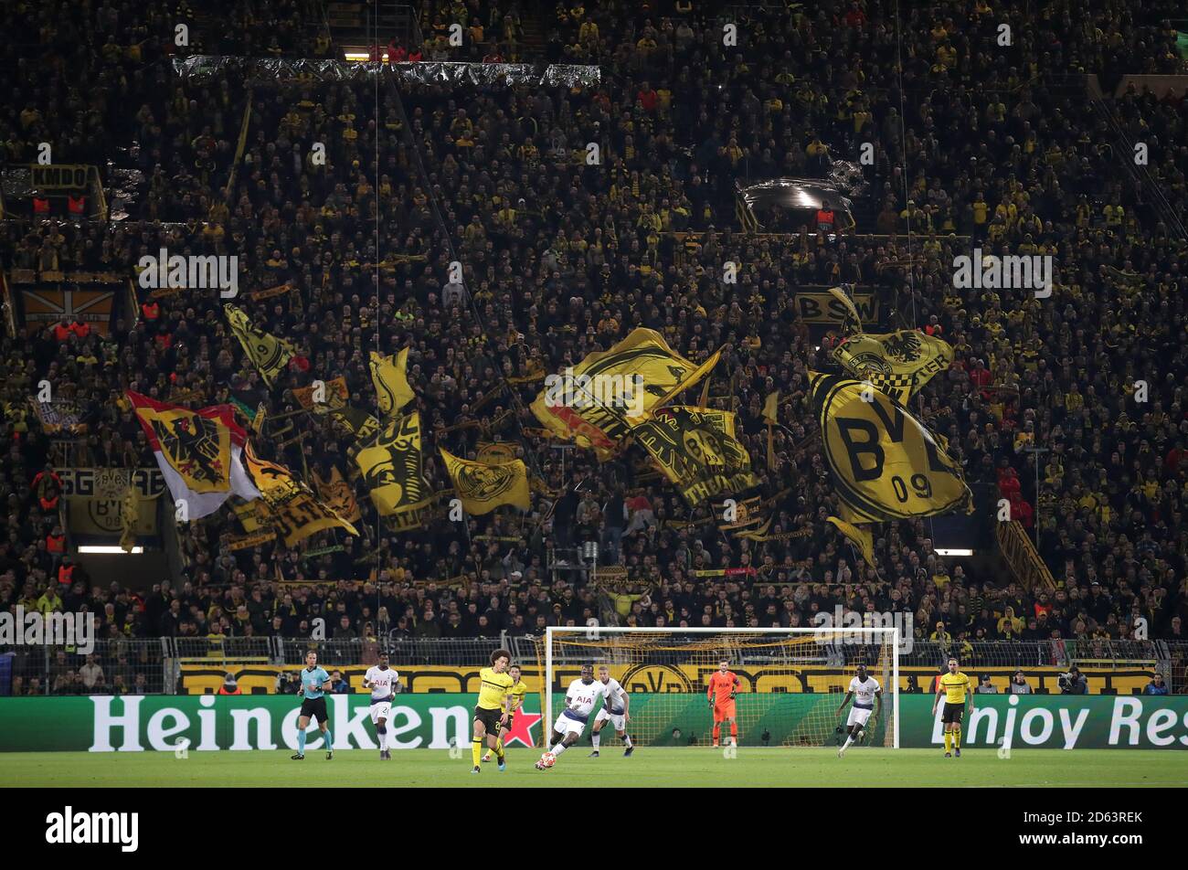 Borussia dortmund fans hi-res stock photography and images - Alamy