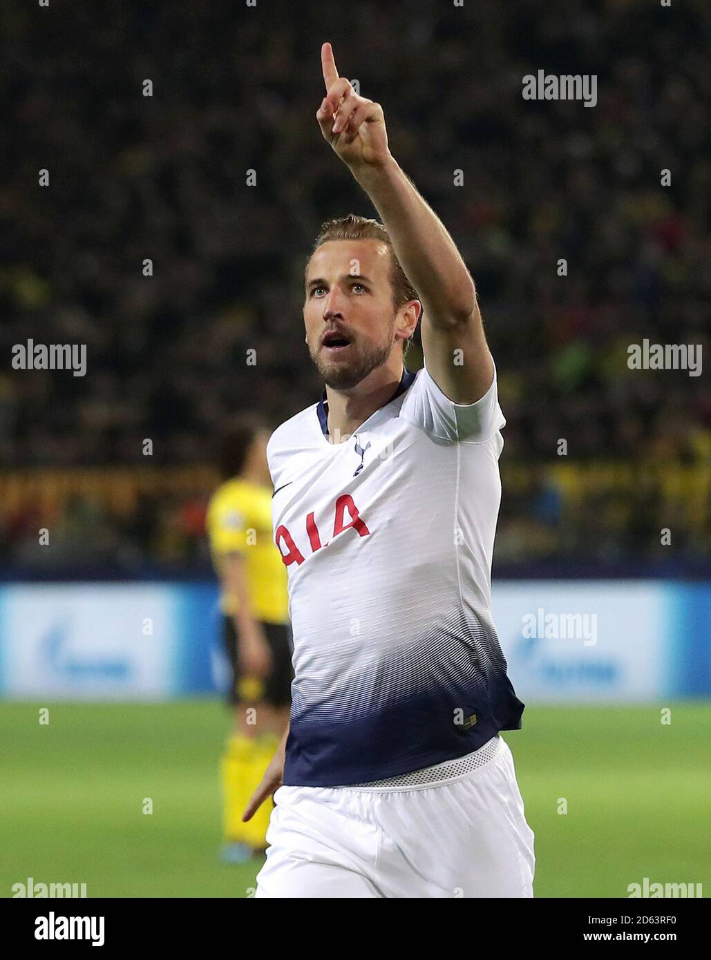 Harry kane spurs scoring hi-res stock photography and images - Alamy