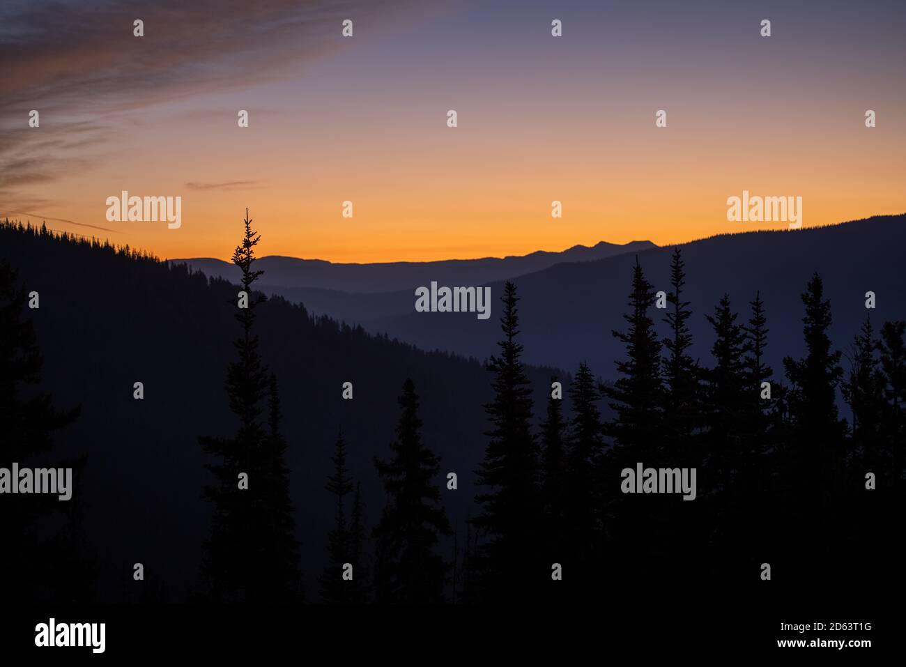 Cascade mountain lookout hi-res stock photography and images - Alamy