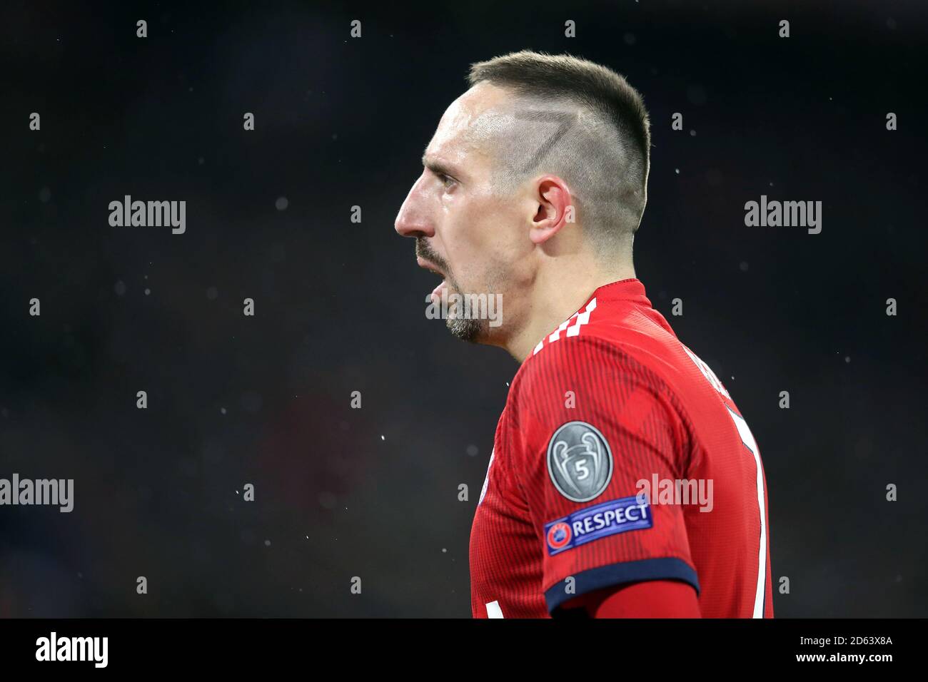 Half shaved head hi-res stock photography and images - Alamy