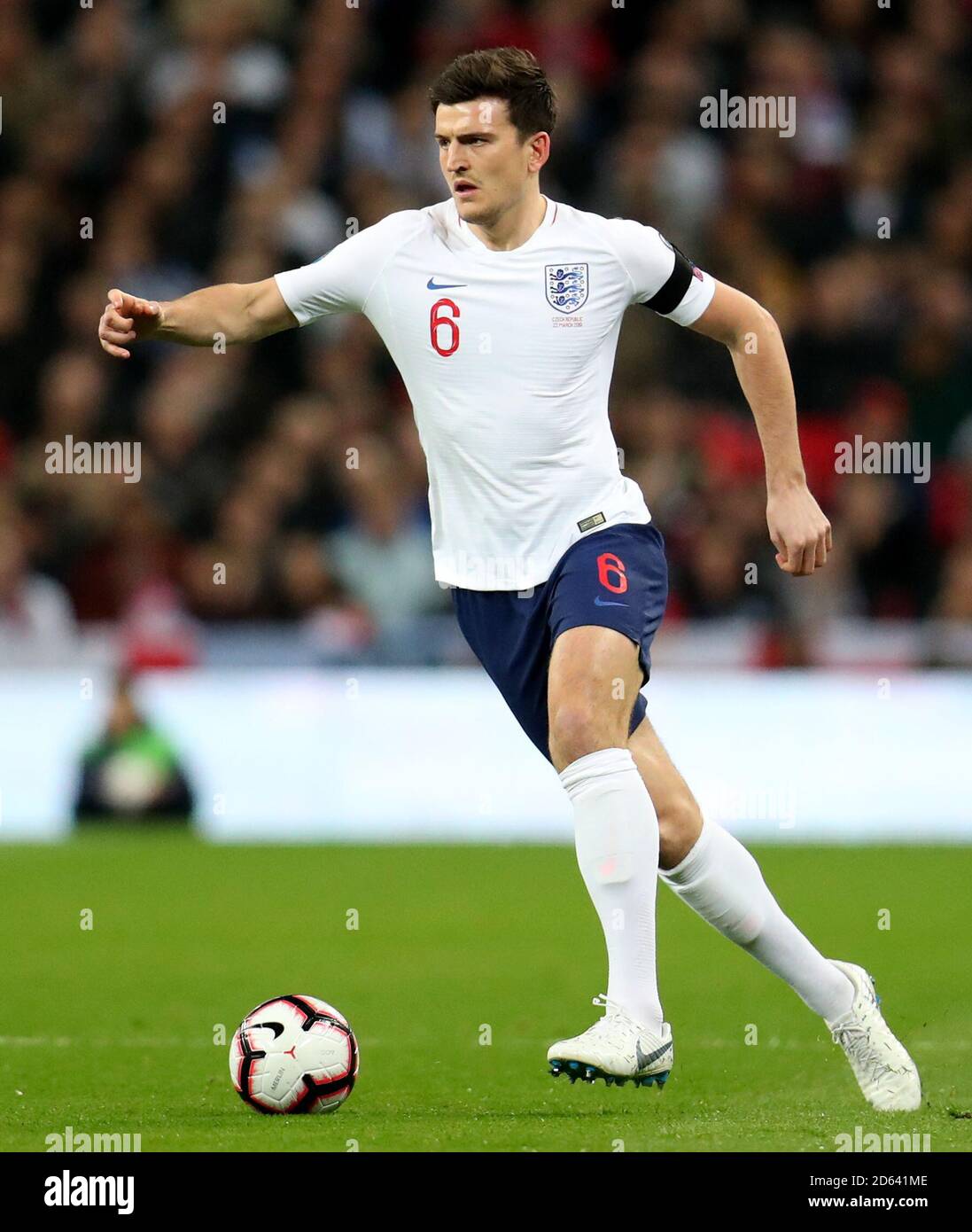 Harry maguire action hi-res stock photography and images - Alamy