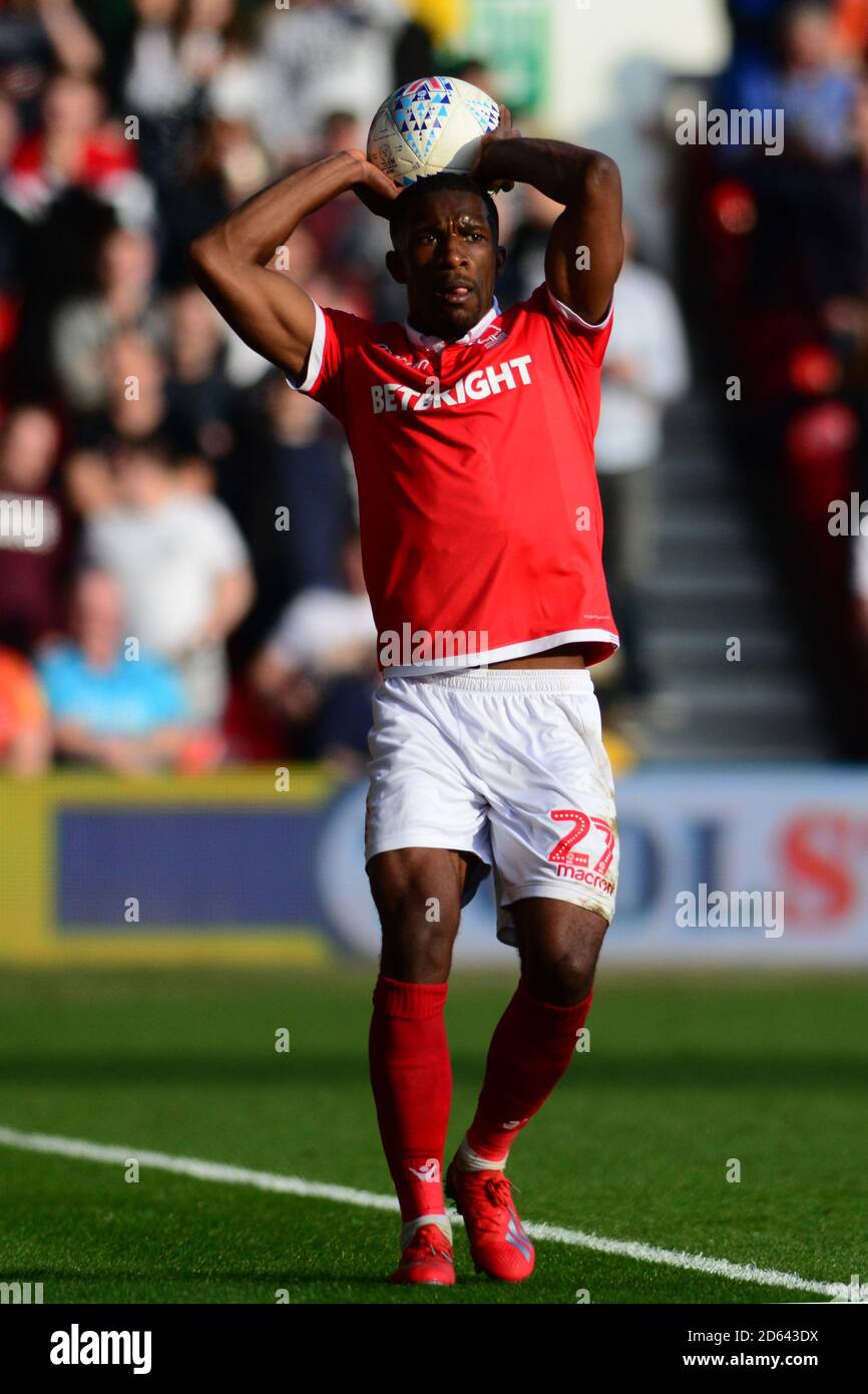Nottingham Forest's Tendayi Darikwa Stock Photo - Alamy