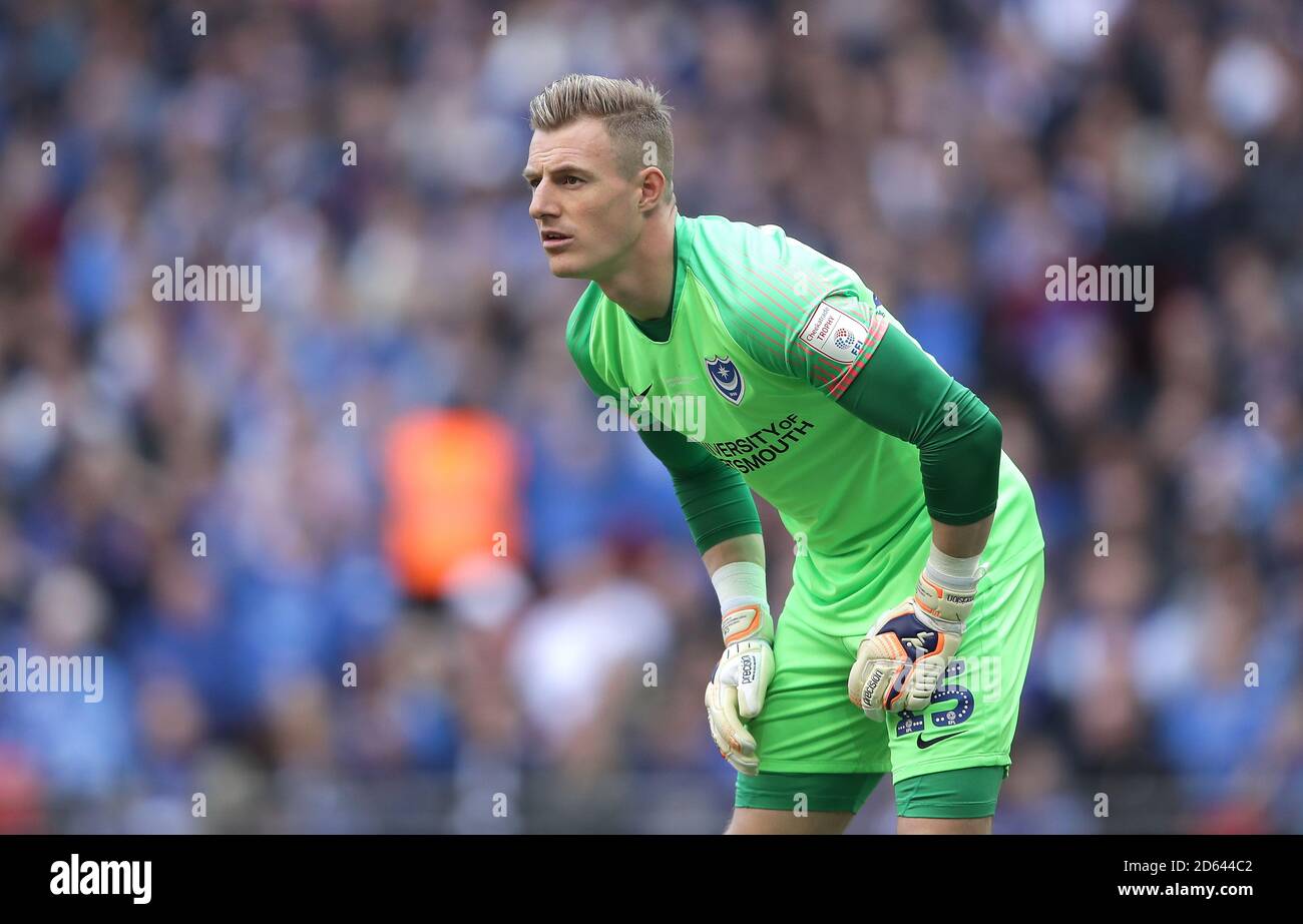 Portsmouth goalkeeper Craig MacGillivray Stock Photo - Alamy