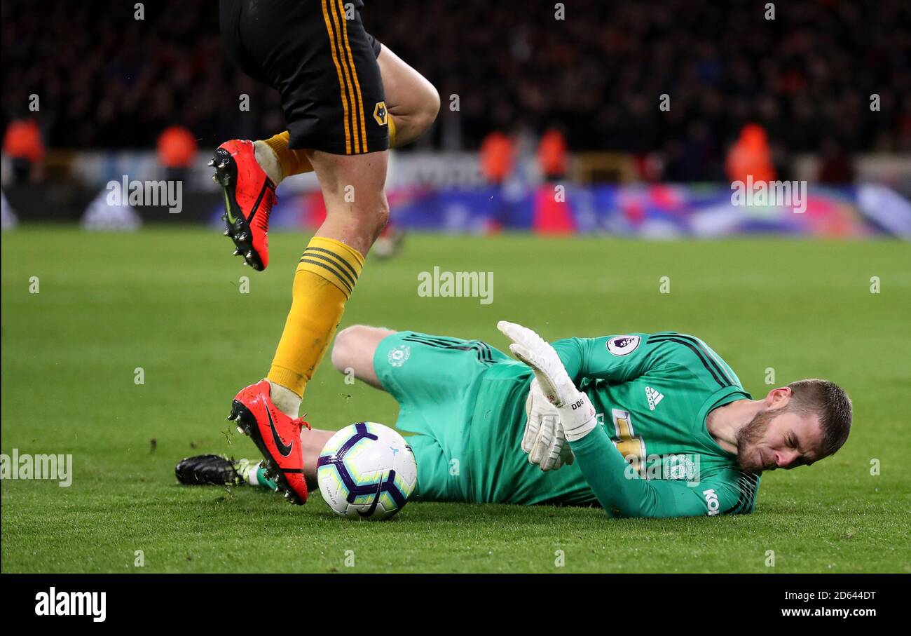 Manchester United goalkeeper David de Gea makes a save Stock Photo - Alamy