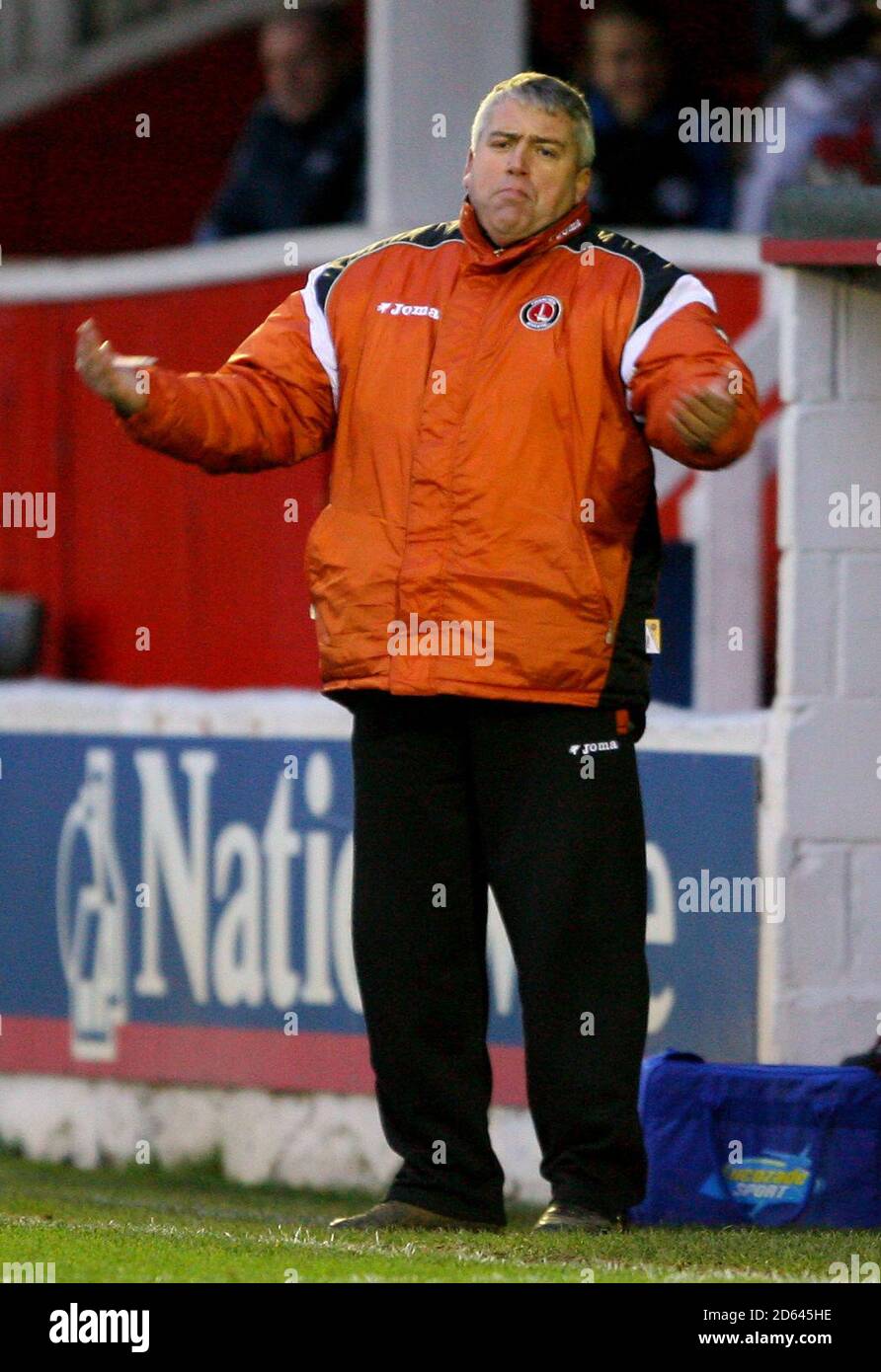 Charlton athletic manager keith boanas hi-res stock photography and ...