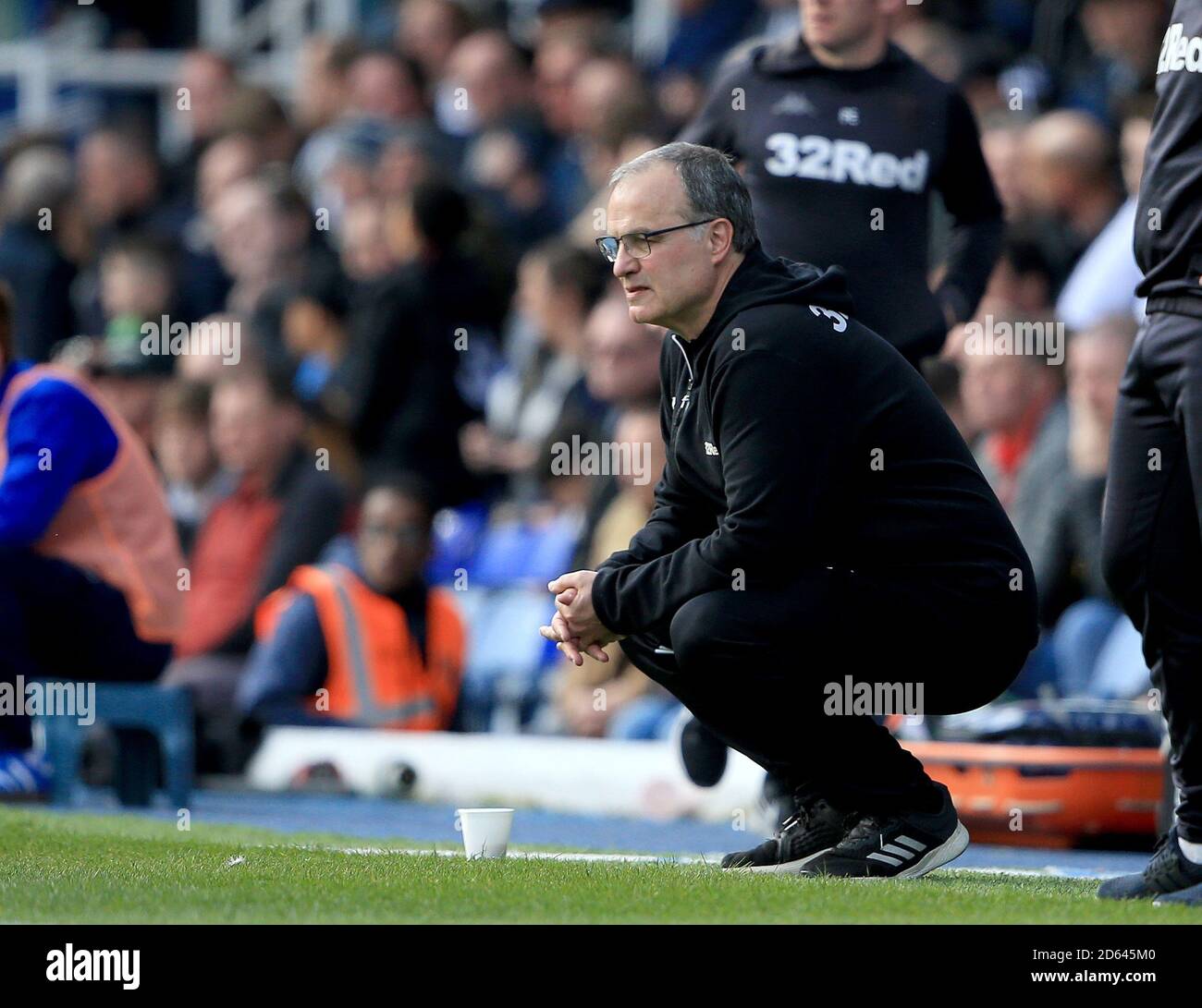 Leeds uniteds manager marcelo bielsa hi-res stock photography and ...