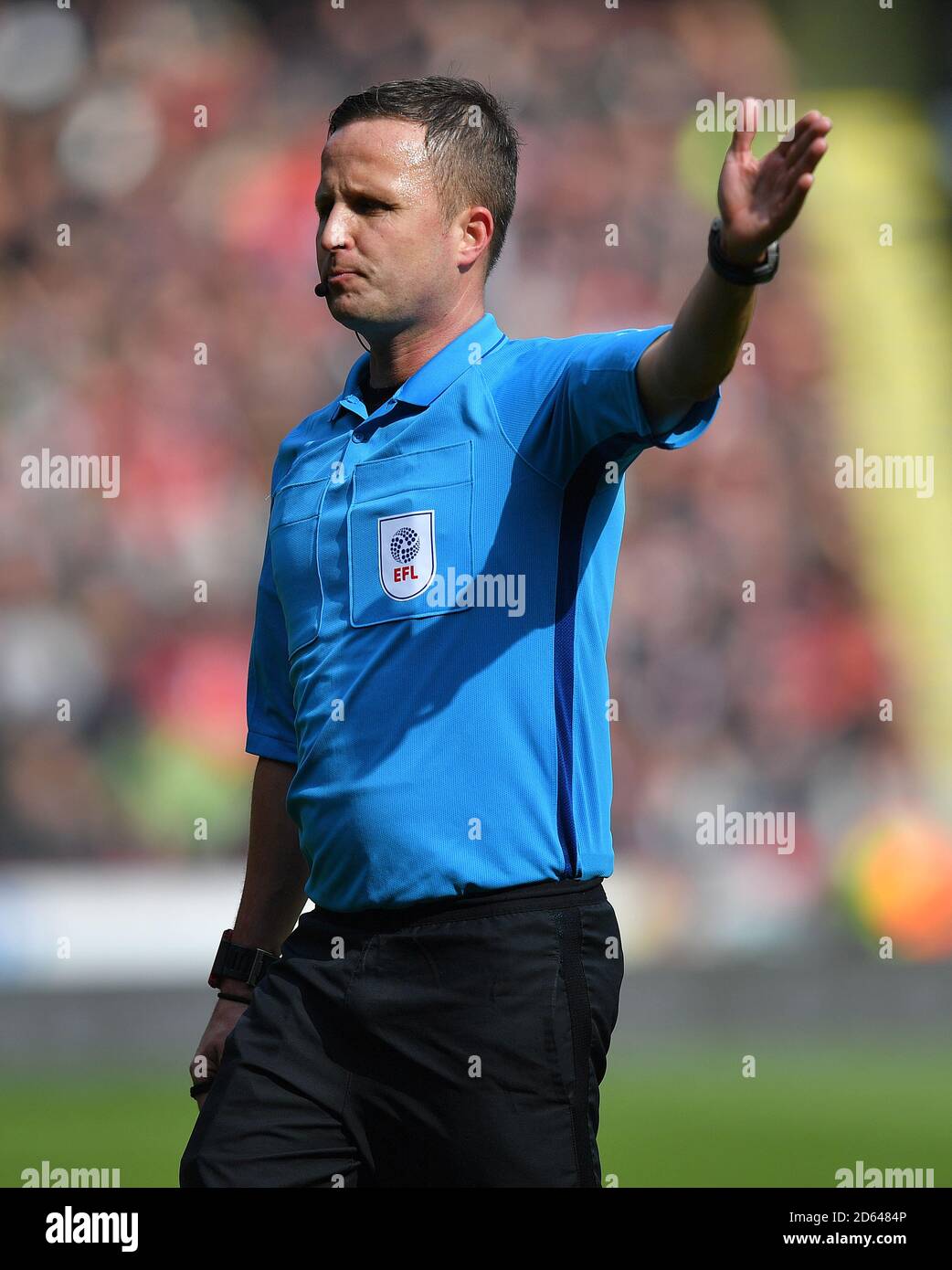 Referee David Webb Stock Photo - Alamy