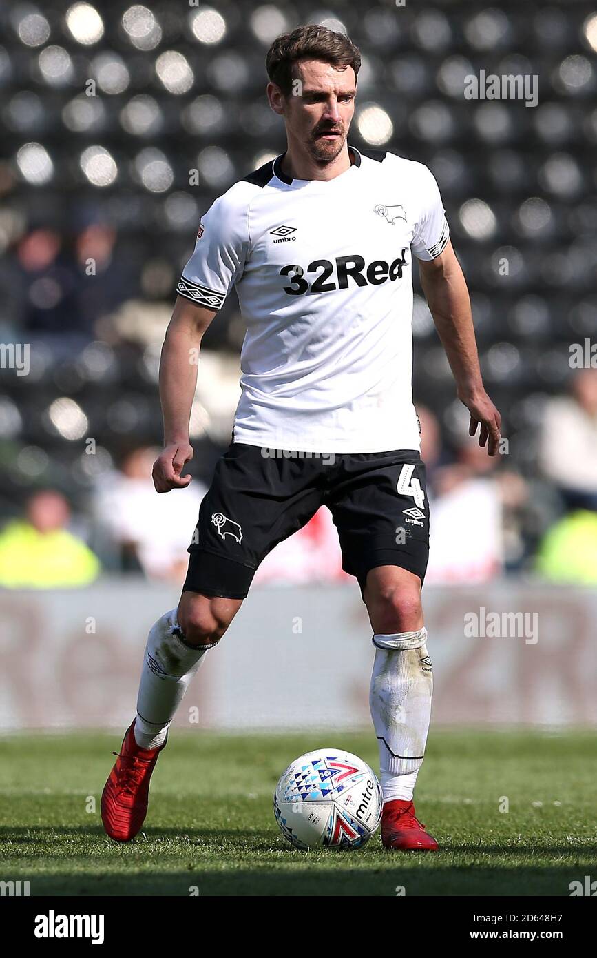 Derby County's Craig Bryson in action Stock Photo - Alamy