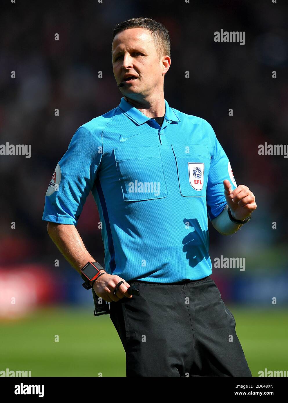 Referee David Webb Stock Photo - Alamy