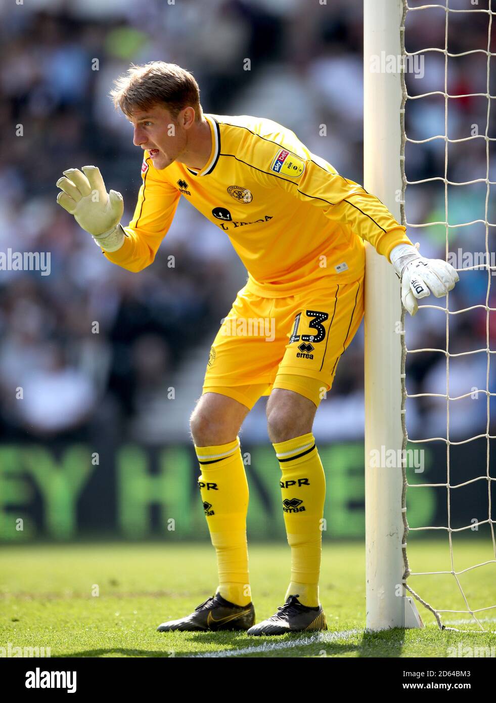 Queens Park Rangers goalkeeper Joe Lumley Stock Photo - Alamy