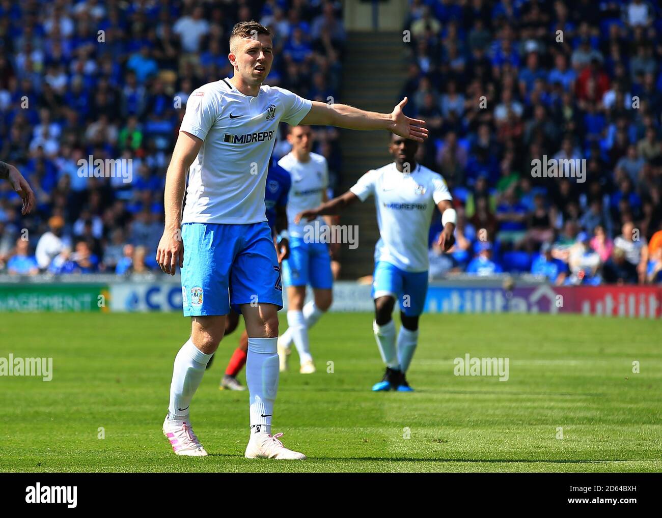 Coventry's Jordan Shipley gives out instruction Stock Photo - Alamy