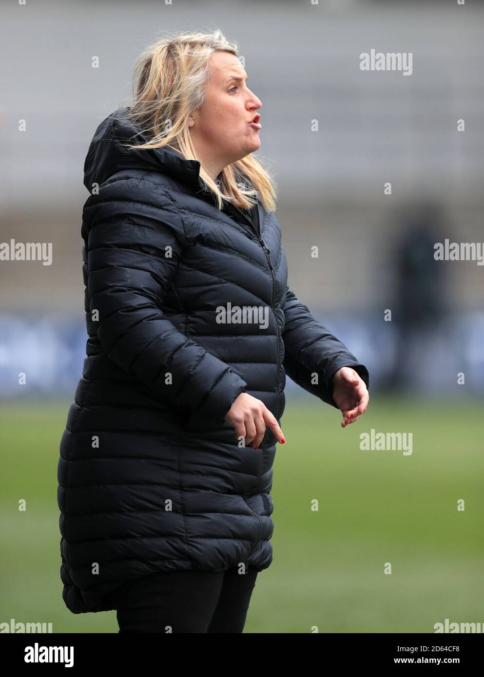 Chelsea womens manager emma hayes hi-res stock photography and images ...