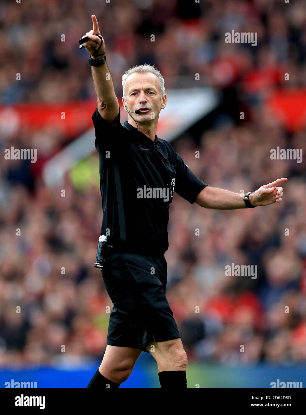 Referee Martin Atkinson in action Stock Photo - Alamy