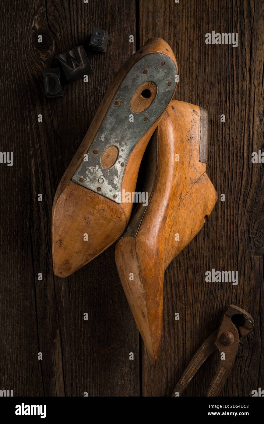 Shoes model shape form hi-res stock photography and images - Alamy