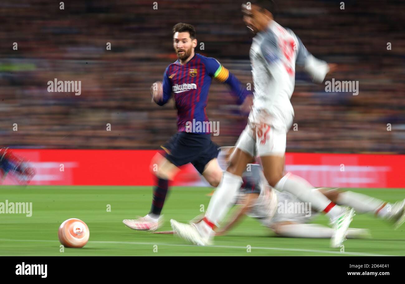 Barcelona's Lionel Messi in action Stock Photo - Alamy