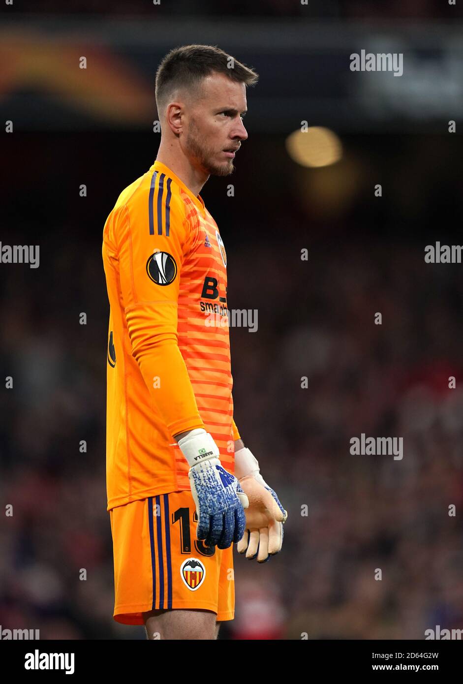 Valencia goalkeeper Murara Neto Stock Photo - Alamy