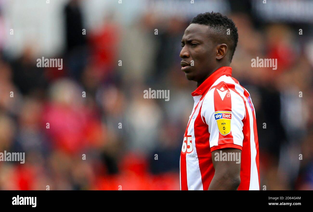 Stoke City's Peter Etebo Stock Photo - Alamy