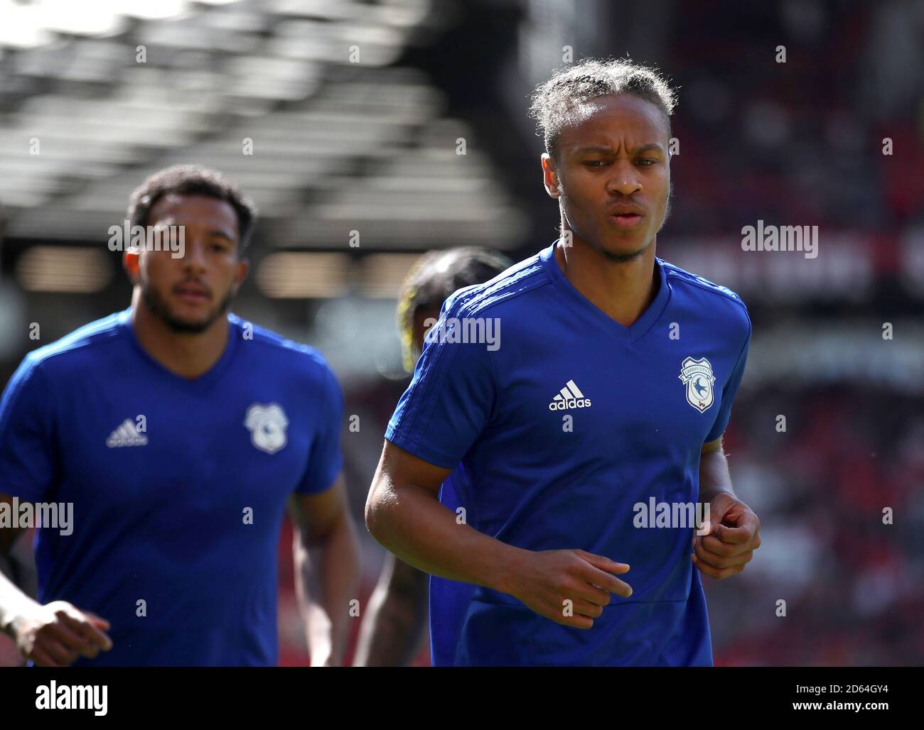 Cardiff City's Bobby Reid warms-up Stock Photo - Alamy