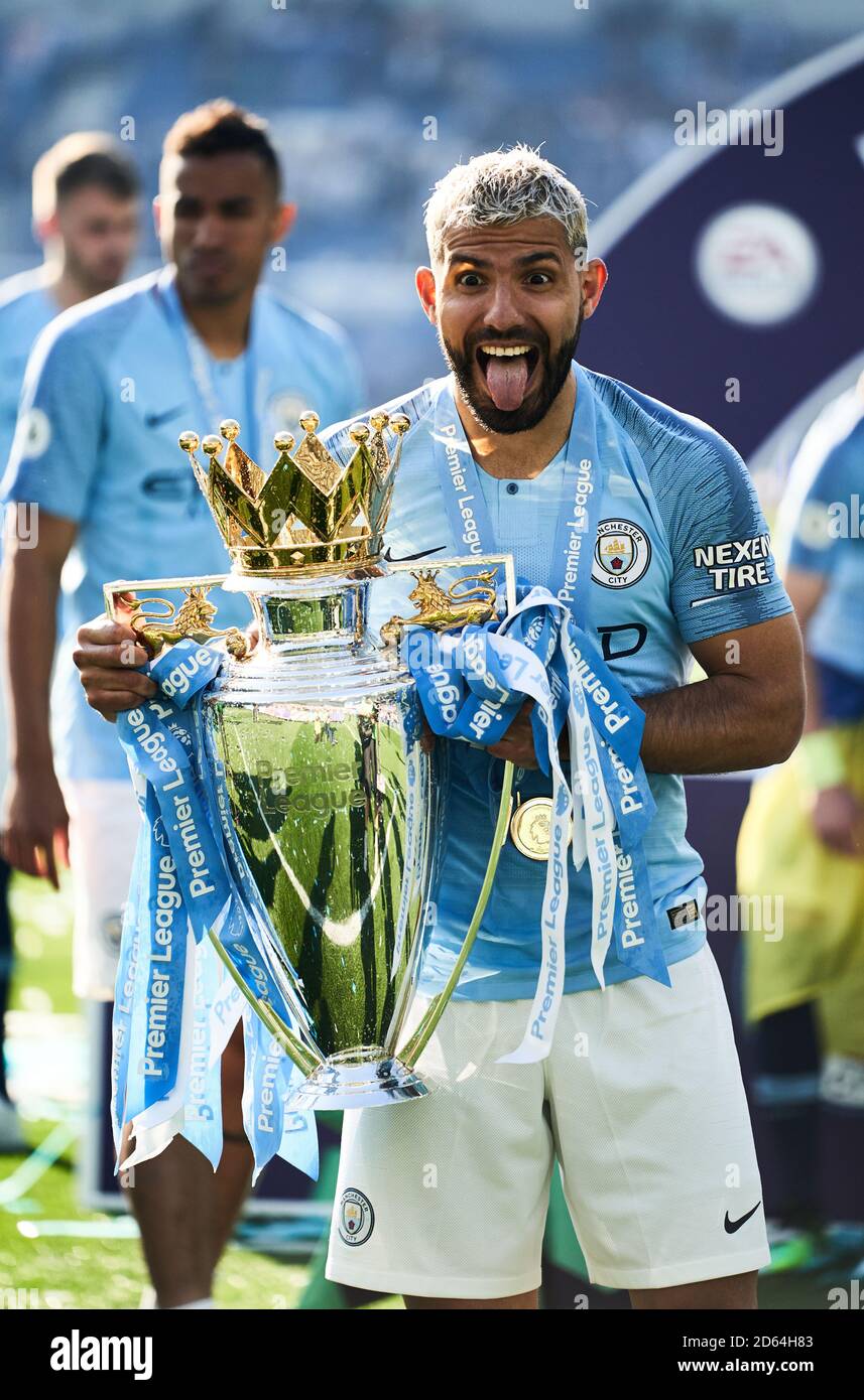 Manchester Citys Sergio Aguero Celebrates With The Premier League