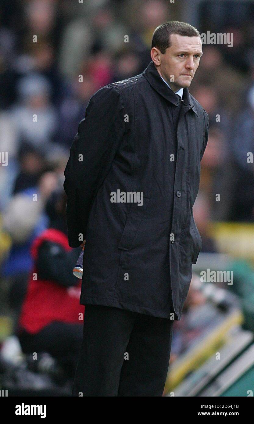 Watford manager adrian boothroyd hi-res stock photography and images ...