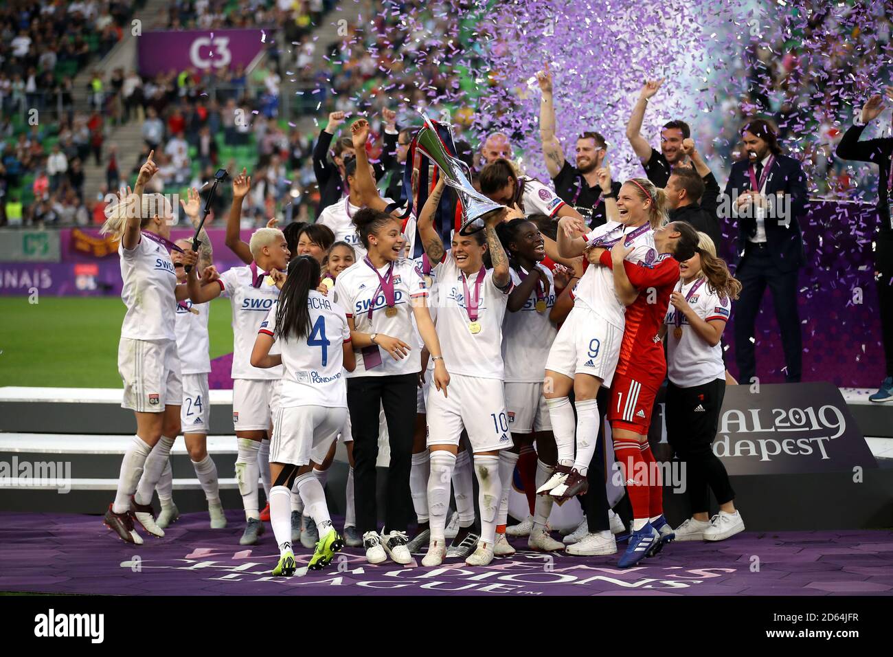 Lyon Women celebrate after winning the Champions League final Stock ...