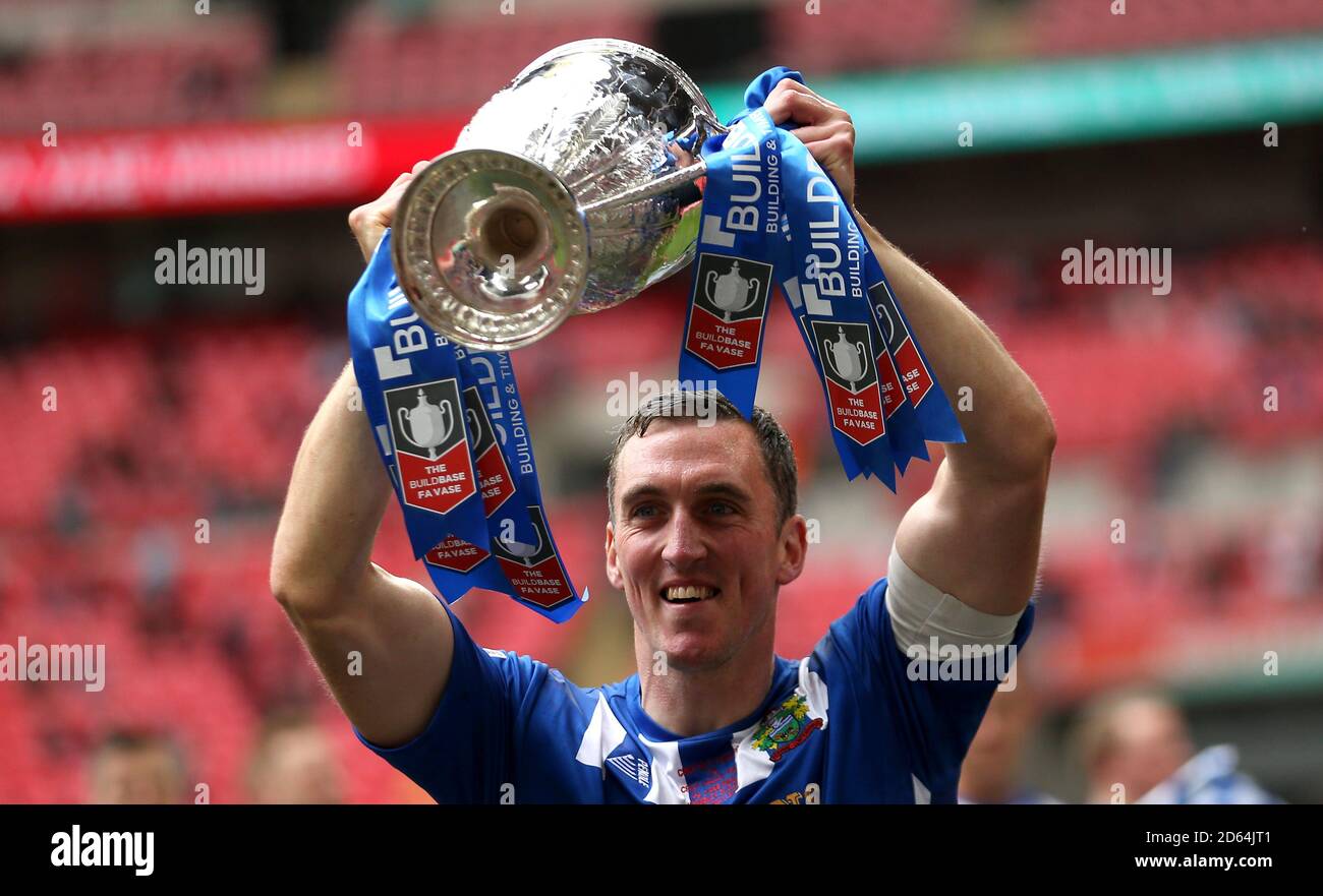 Chertsey Town's John Pomroy celebrates with the FA VaseTrophy Stock ...