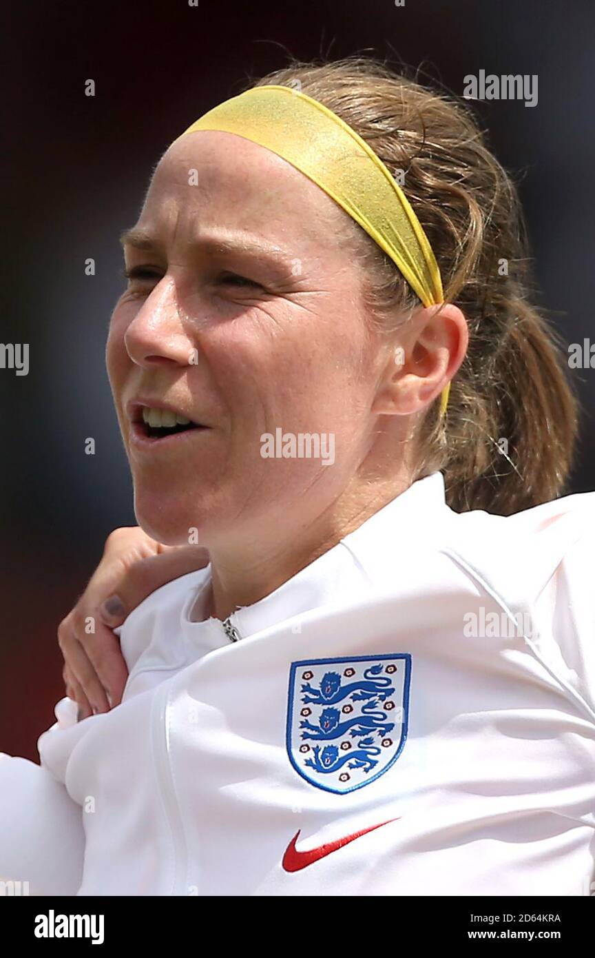 England goalkeeper Karen Bardsley prior to kick-off Stock Photo - Alamy