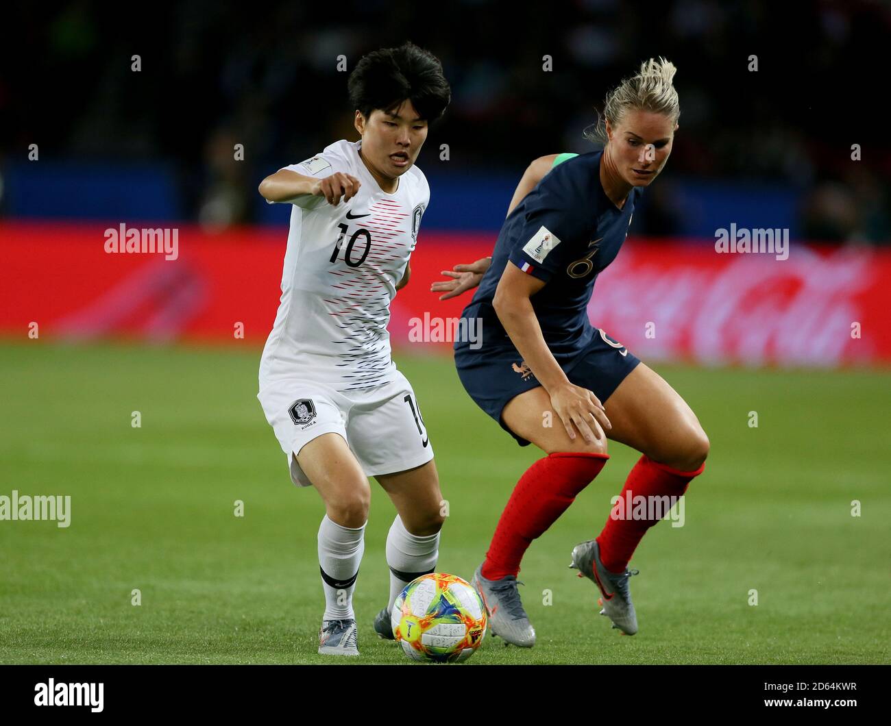 South Korea's Ji Soyun (left) and France's Amandine Henry (right ...
