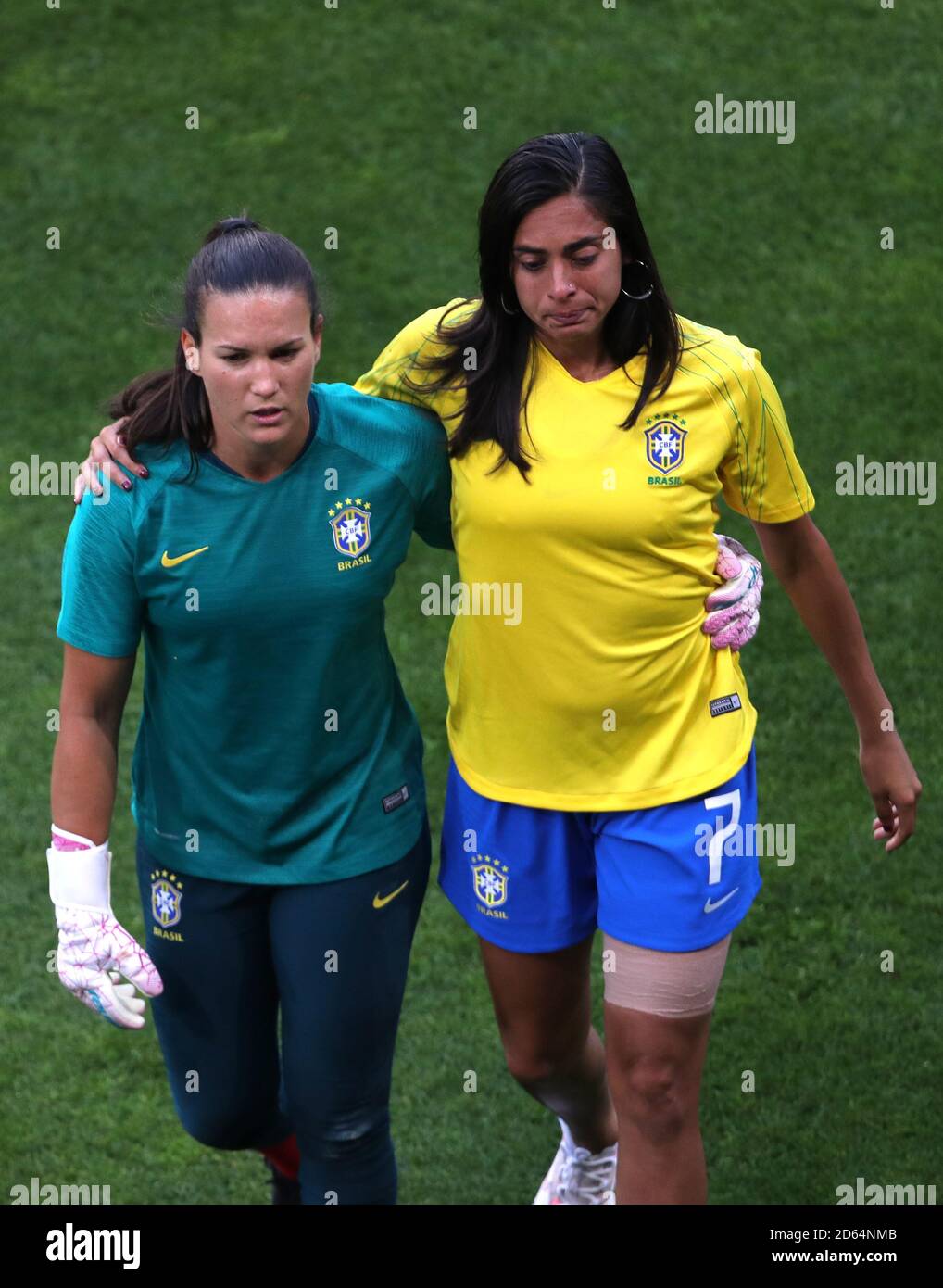 Brazil goalkeeper Aline (left) and Andressa Stock Photo - Alamy