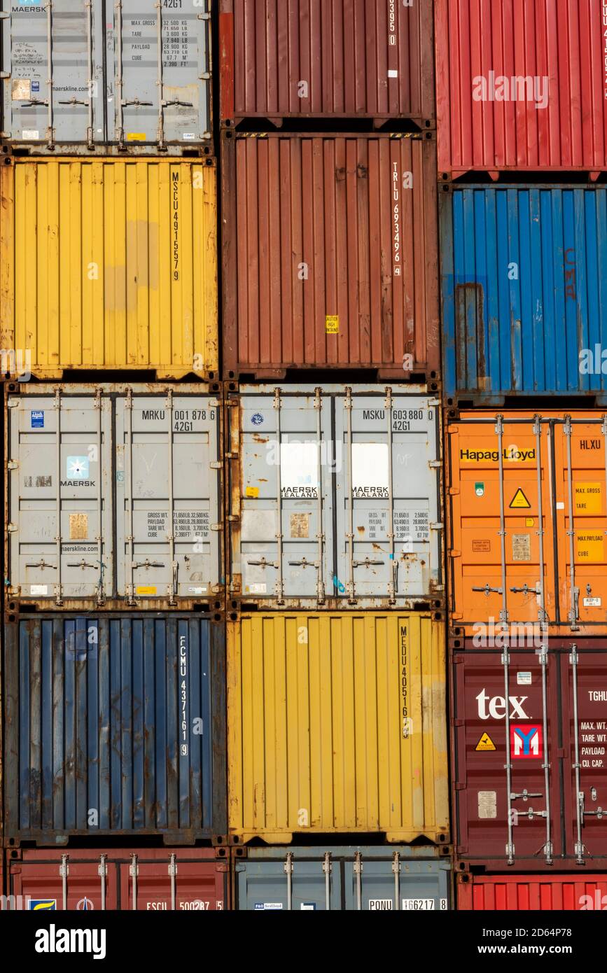 Shipping ctares hi-res stock photography and images - Alamy