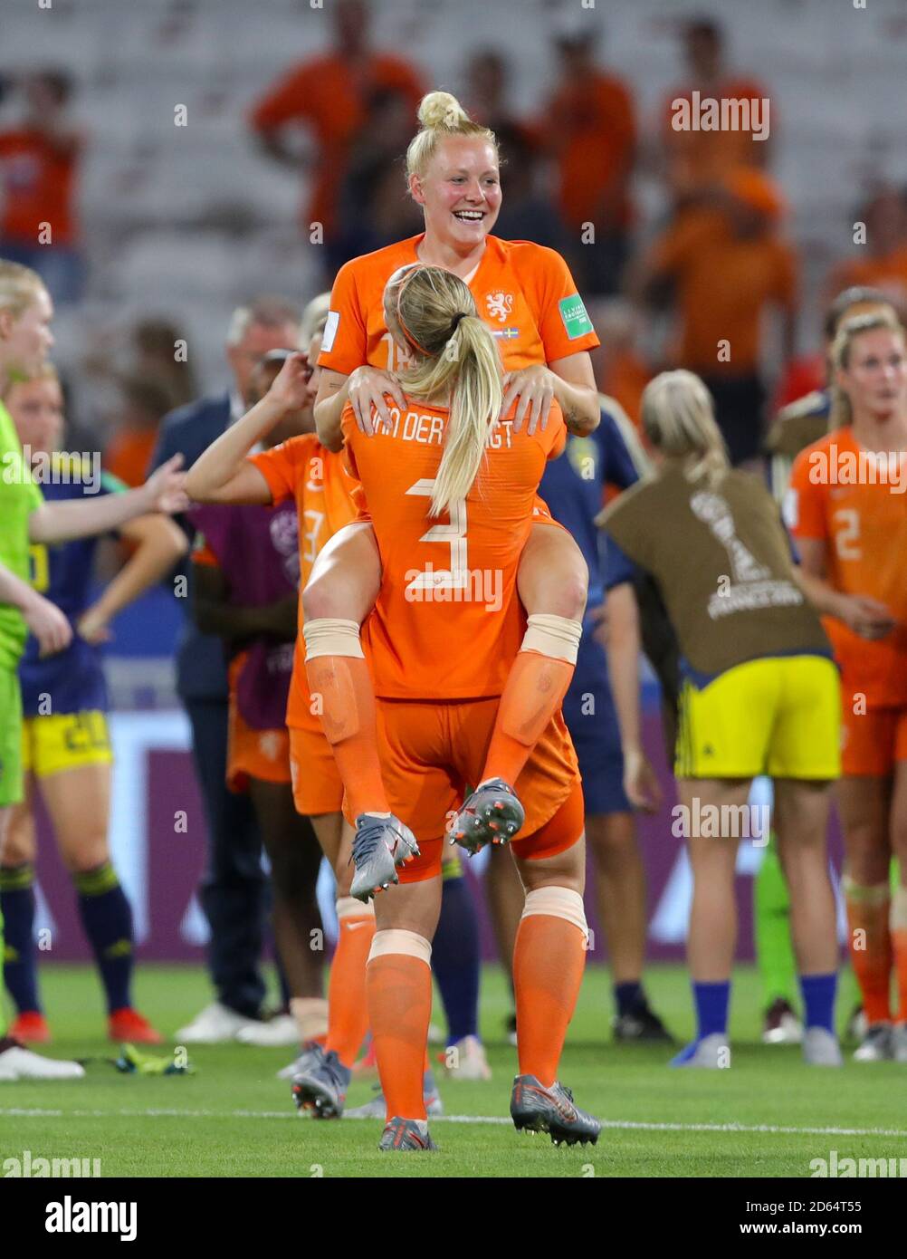 Netherlands' Stefanie van der Gragt and Netherlands' Danique Kerkdijk ...