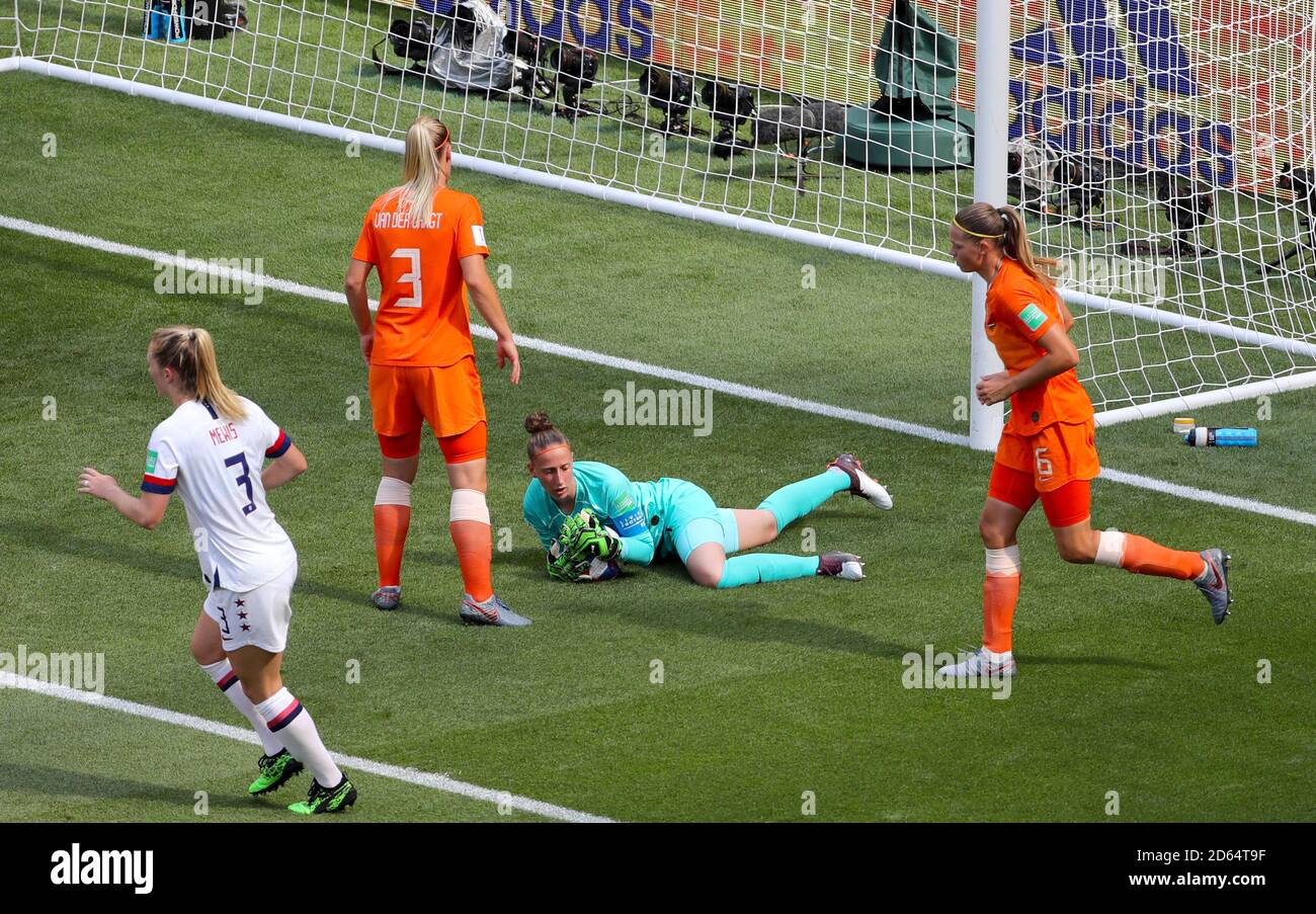 Netherlands goalkeeper Sari van Veenendaal makes a save Stock Photo - Alamy