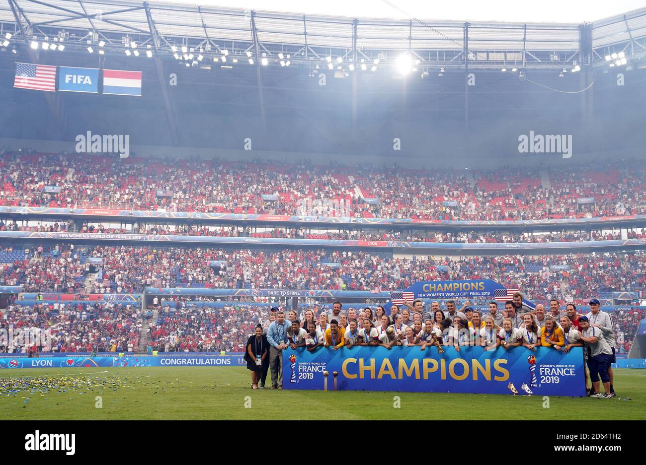 Womens world cup final trophy hi-res stock photography and images - Alamy
