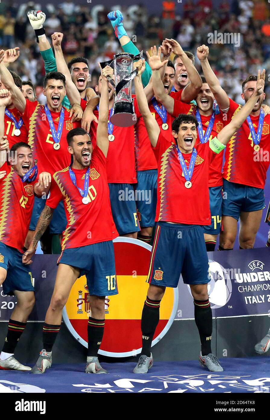 Spain captain Jesus Vallejo (right) and Dani Caballos (left) celebrate ...