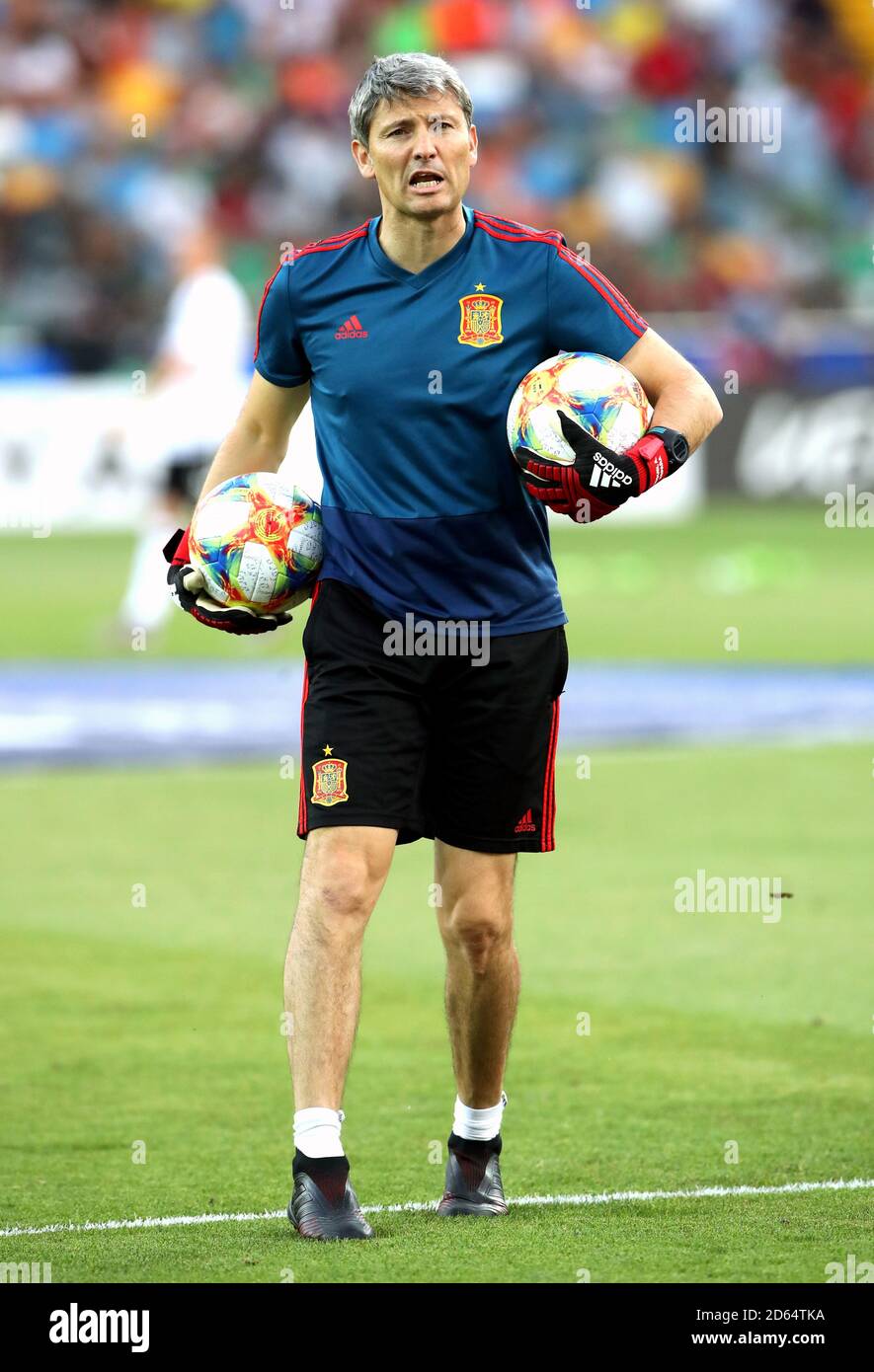 Spain goalkeeper coach hi-res stock photography and images - Alamy