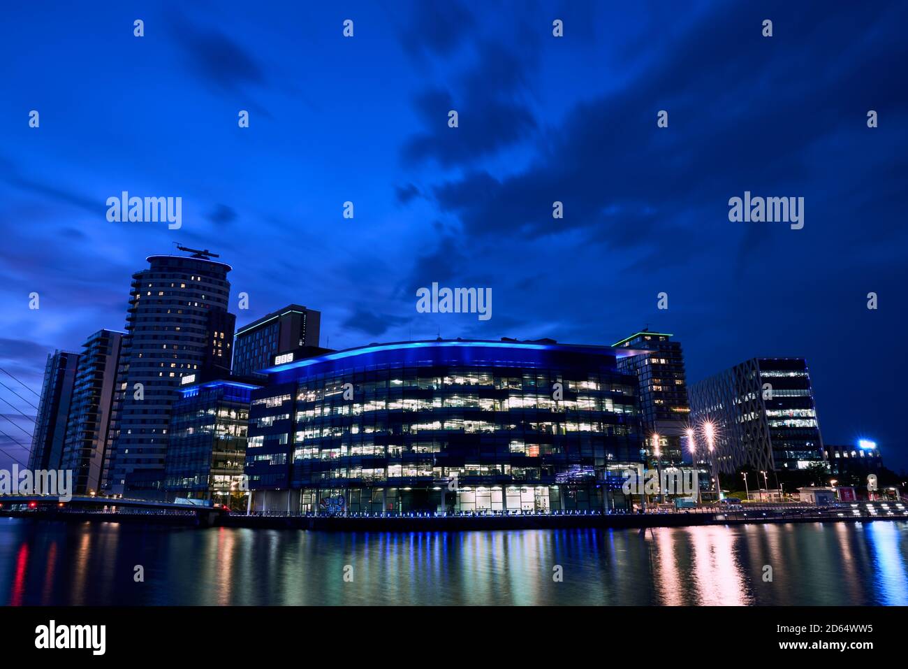 Mediacityuk reflection night hi-res stock photography and images - Alamy