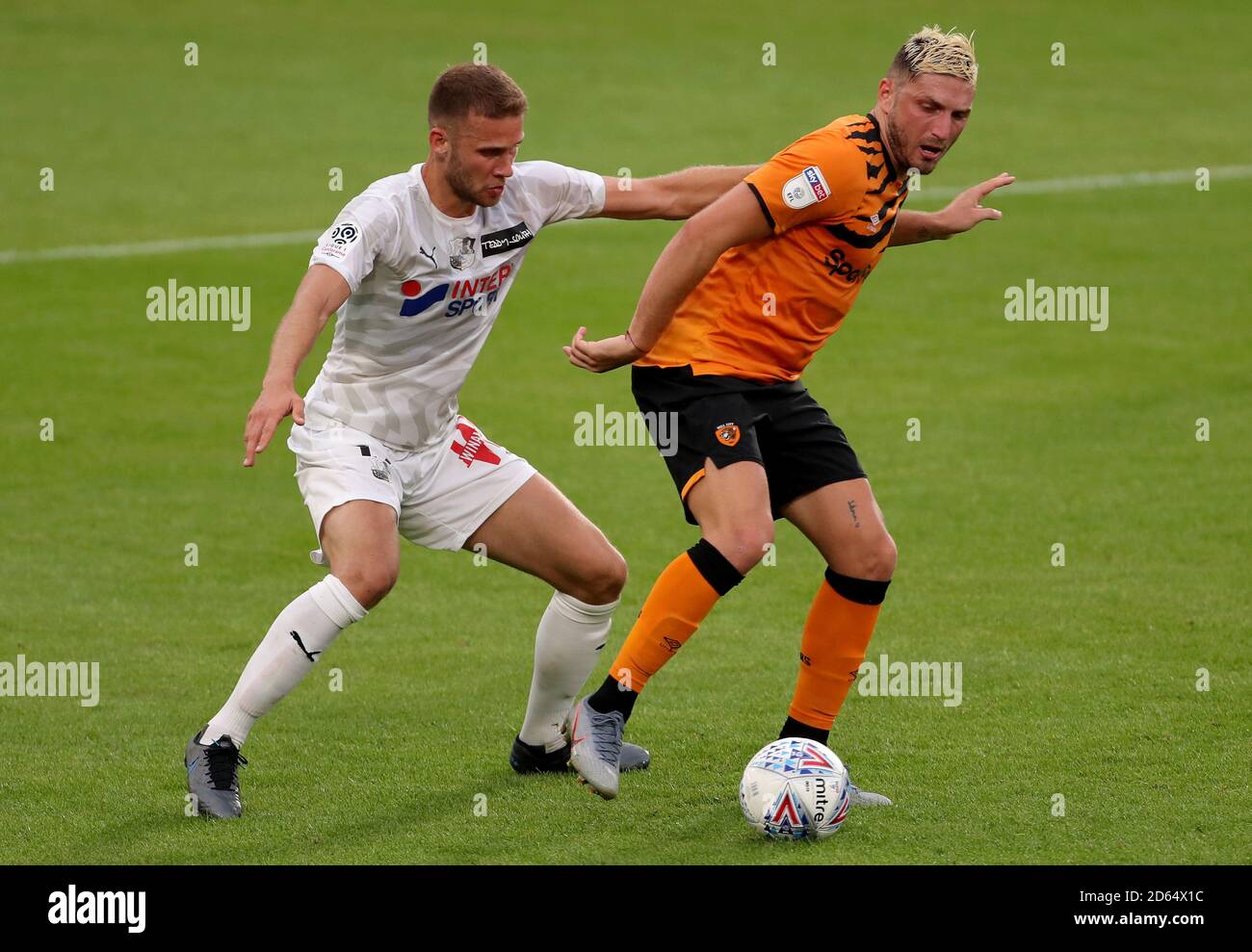 Amiens sc Alexis Blin and Hull City's David Milinkovic Stock Photo - Alamy