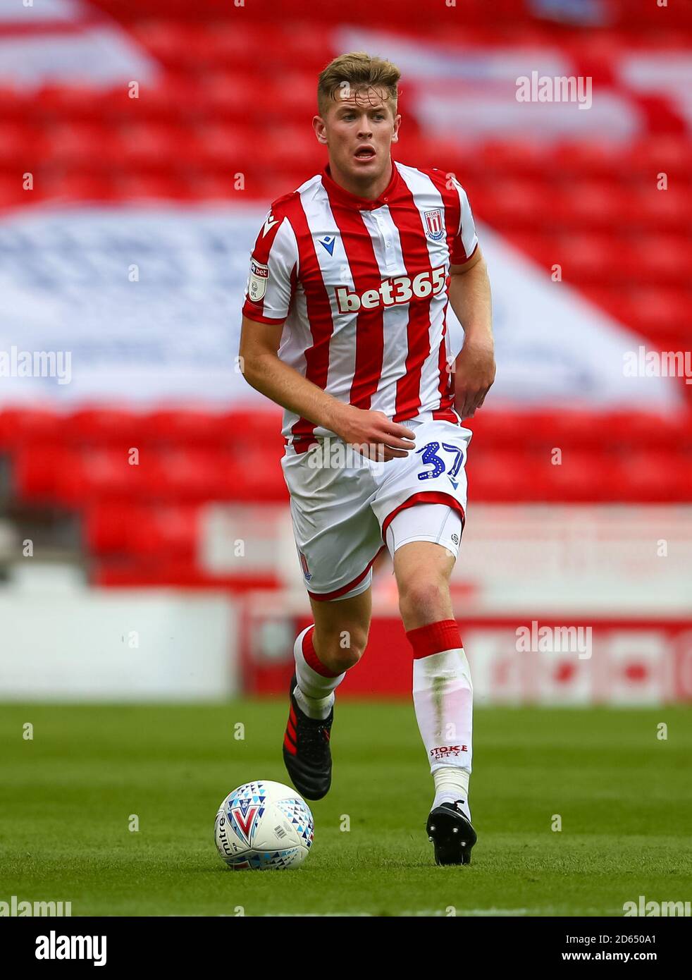 Stoke citys nathan collins hi-res stock photography and images - Alamy