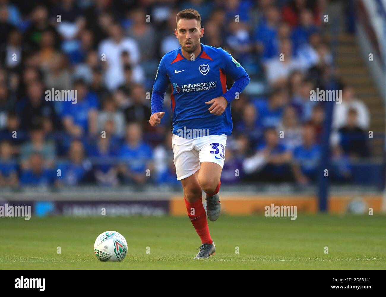 Ben close action hi-res stock photography and images - Alamy