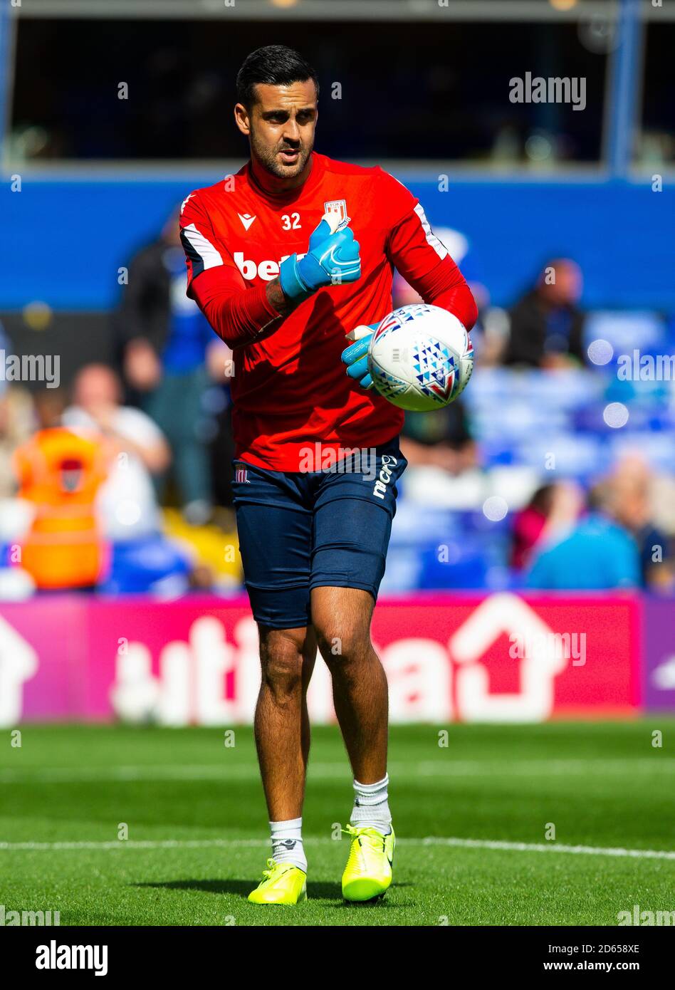 Stoke City goalkeeper Adam Federici during the Sky Bet Championship at ...