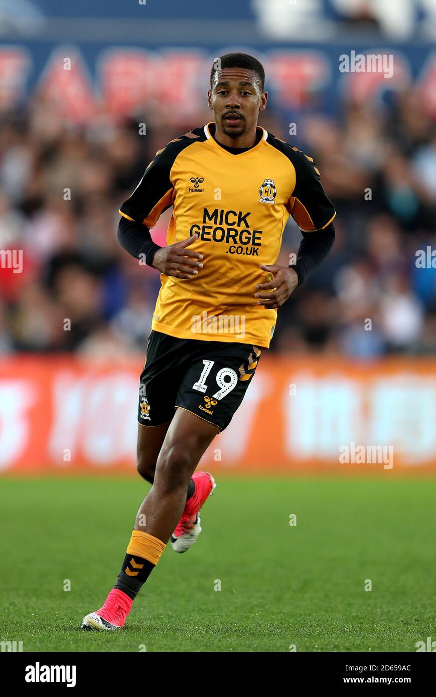 Cambridge United's Reggie Lambe Stock Photo - Alamy